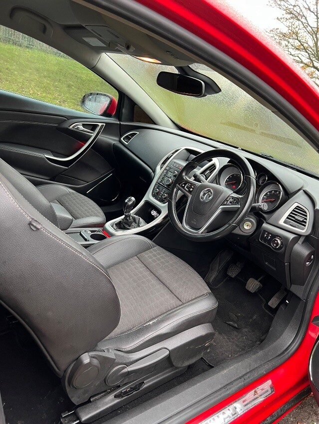 Used 2012 VAUXHALL ASTRA GTC for sale at online auction | RAW2K