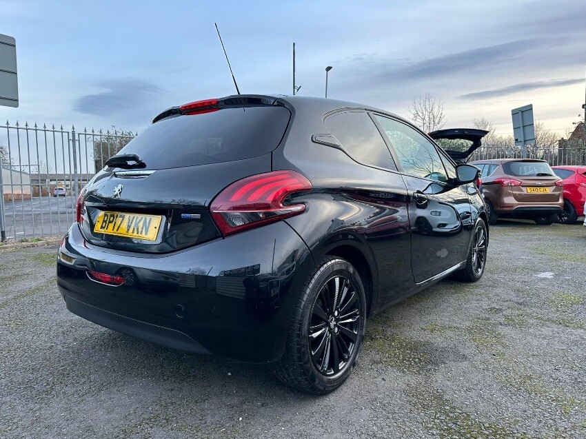 Used 2017 PEUGEOT 208 for sale at online auction | RAW2K