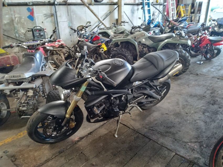 Used TRIUMPH 3000 for sale at online auction | RAW2K