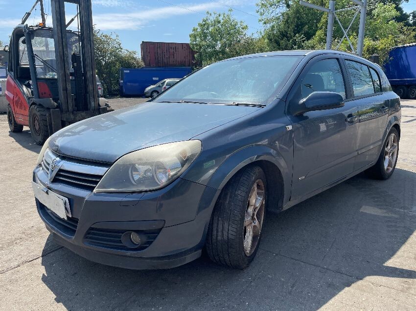 Used 2006 VAUXHALL ASTRA for sale at online auction | RAW2K