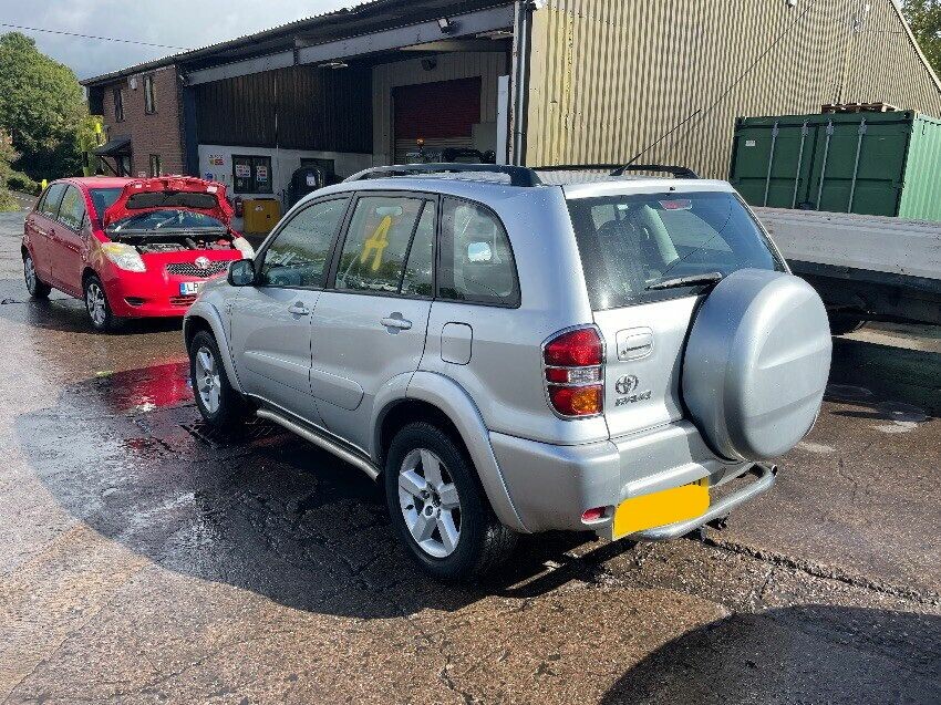 Used 2004 TOYOTA RAV-4 for sale at online auction | RAW2K