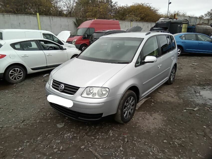 Used 2006 VOLKSWAGEN TOURAN for sale at online auction | RAW2K
