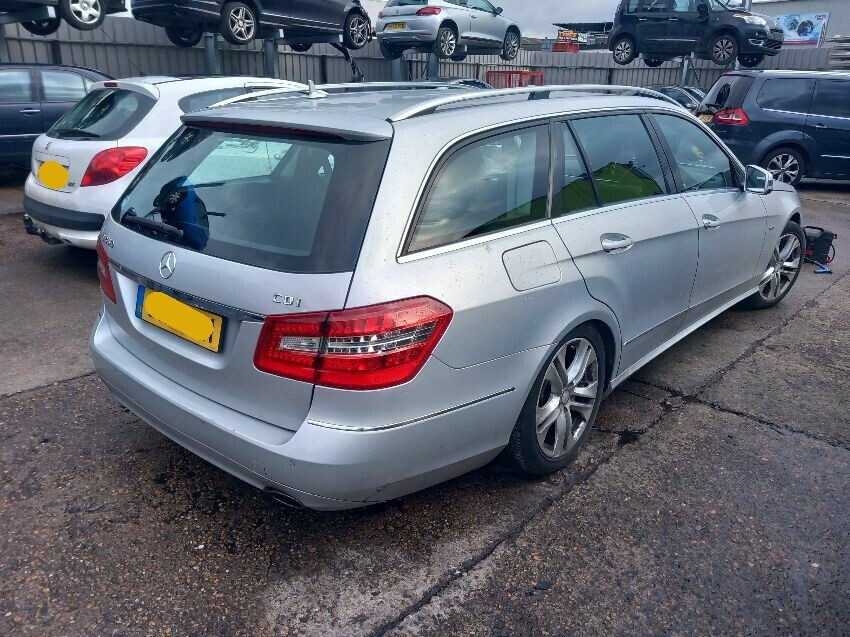 Used 2010 MERCEDES E-CLASS for sale at online auction | RAW2K