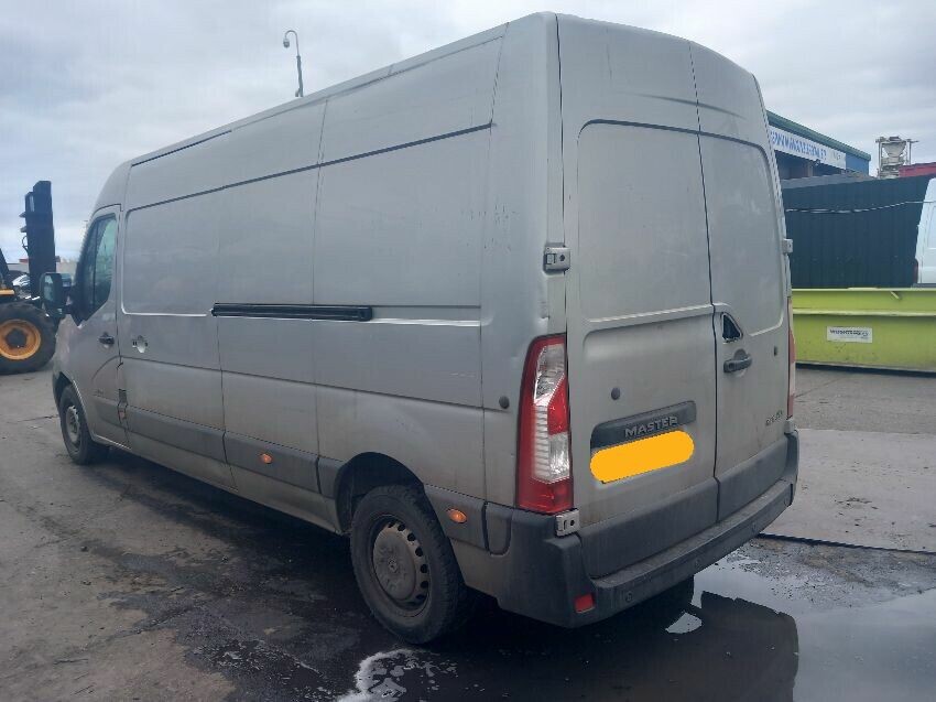 Used 2012 RENAULT MASTER for sale at online auction | RAW2K