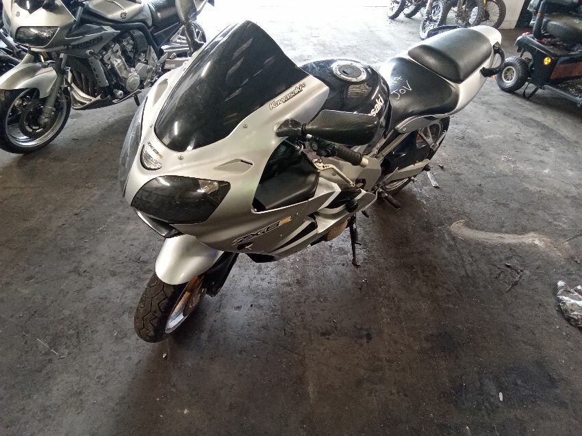 Used 2000 KAWASAKI ZX6 R for sale at online auction | RAW2K