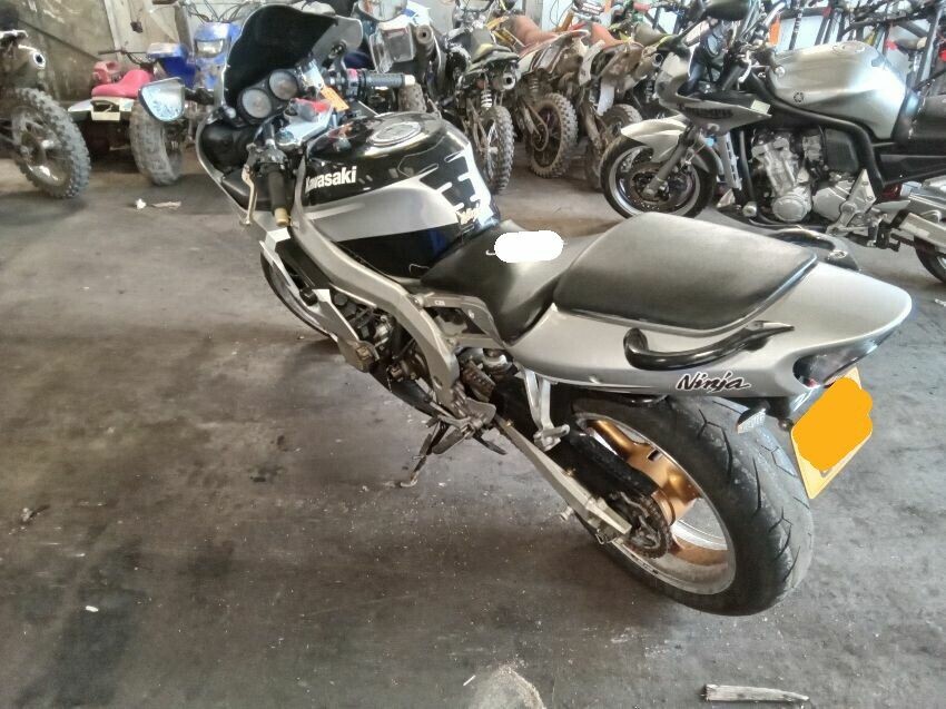 Used 2000 KAWASAKI ZX6 R for sale at online auction | RAW2K