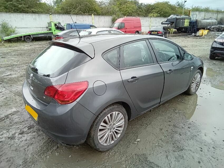 Used 2012 VAUXHALL ASTRA for sale at online auction | RAW2K