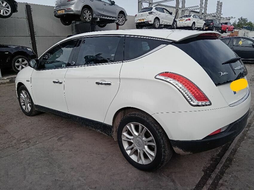 Used 2011 CHRYSLER DELTA for sale at online auction | RAW2K