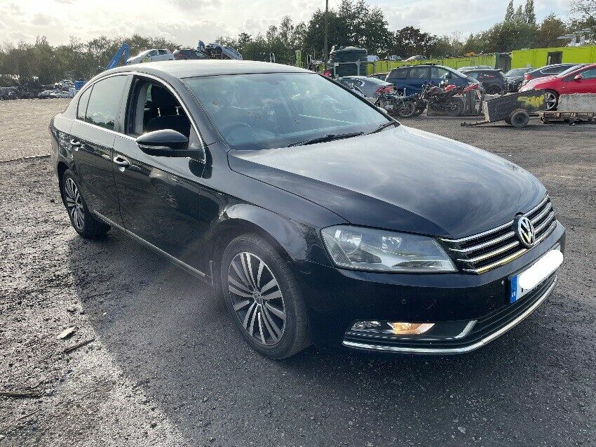 Used 2012 VOLKSWAGEN PASSAT for sale at online auction | RAW2K