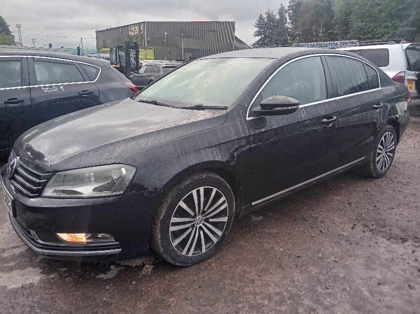 Used 2012 VOLKSWAGEN PASSAT for sale at online auction | RAW2K