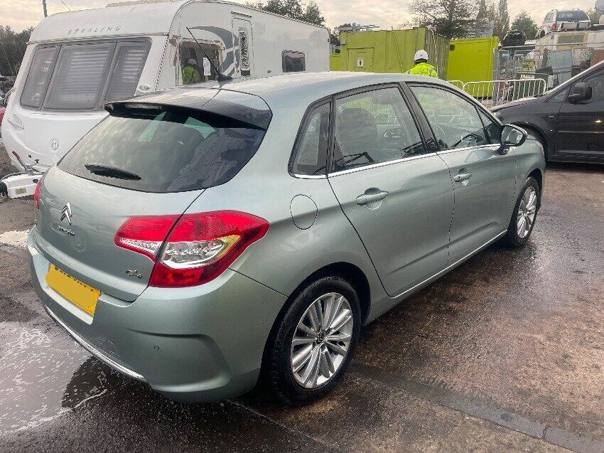 Used 2013 CITROEN C4 for sale at online auction | RAW2K