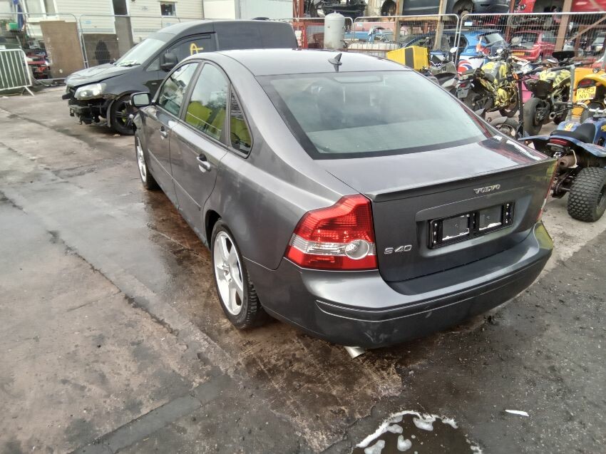 Used 2004 VOLVO S40 for sale at online auction | RAW2K