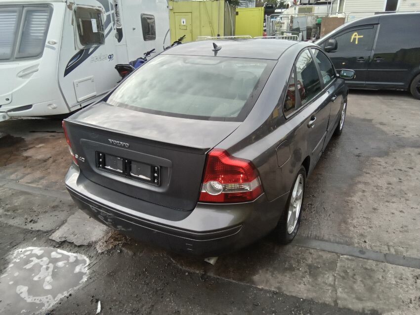 Used 2004 VOLVO S40 for sale at online auction | RAW2K