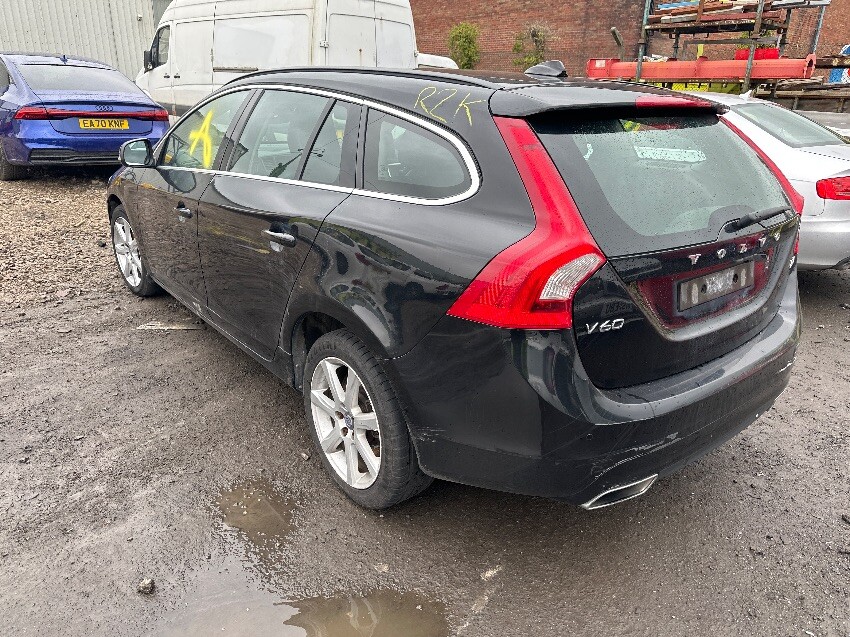 Used 2015 VOLVO V60 for sale at online auction | RAW2K