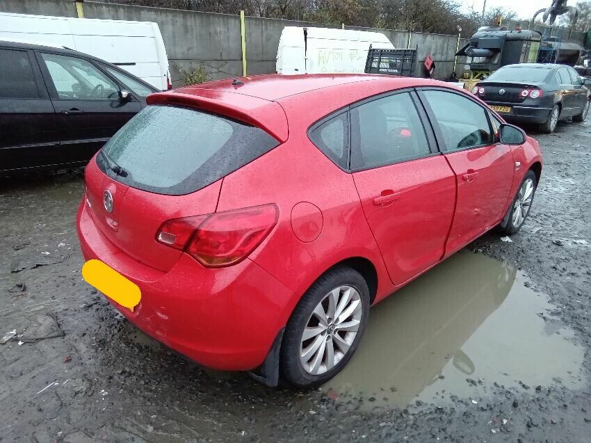 Used 2012 VAUXHALL ASTRA for sale at online auction | RAW2K