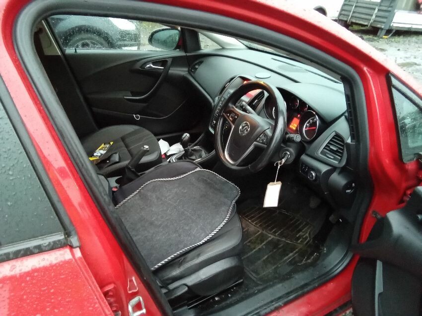 Used 2012 VAUXHALL ASTRA for sale at online auction | RAW2K