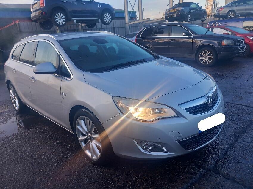 Used 2011 VAUXHALL ASTRA for sale at online auction | RAW2K