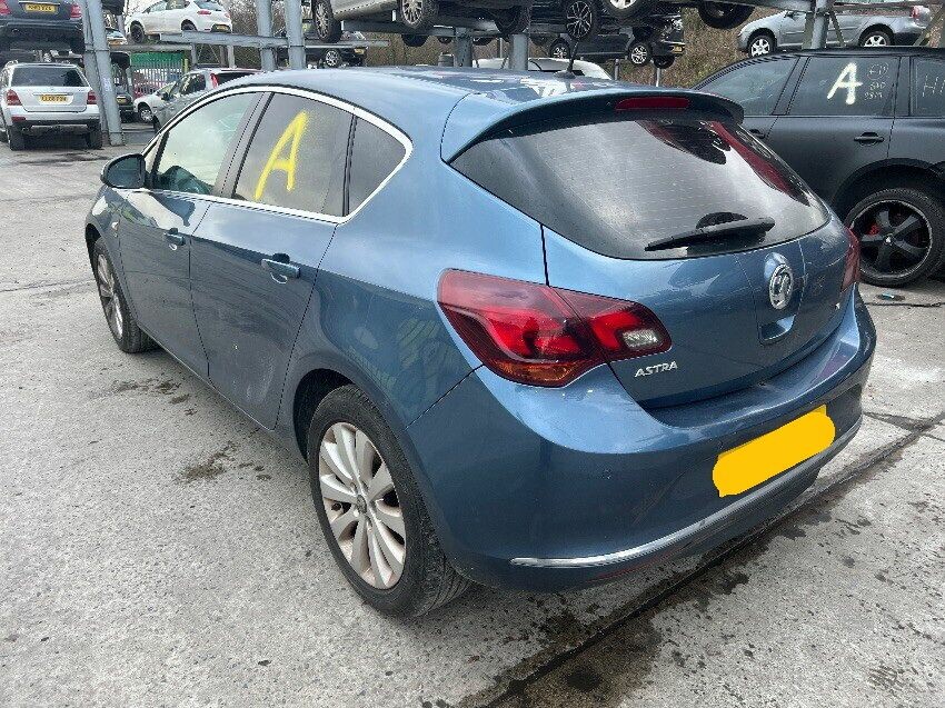 Used 2014 VAUXHALL ASTRA for sale at online auction | RAW2K