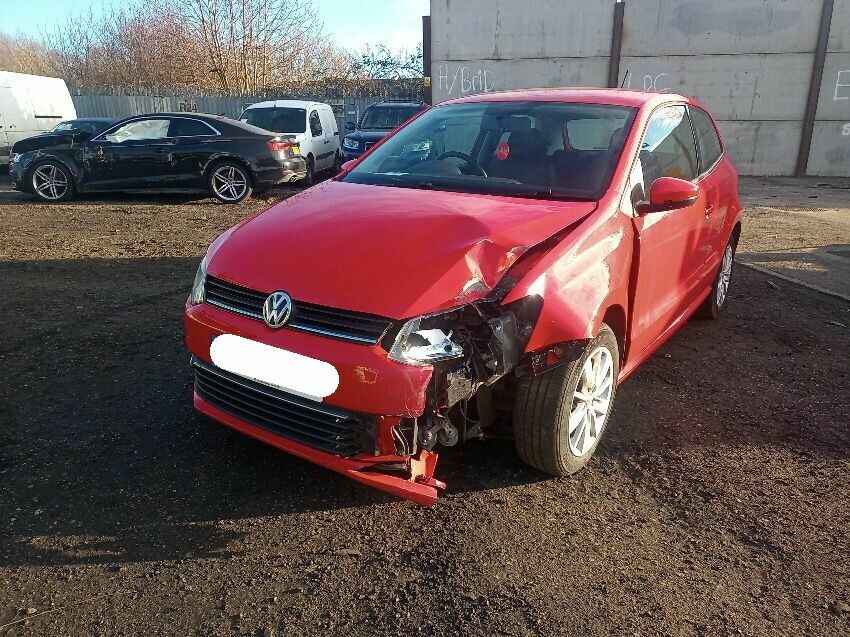 Used 2015 VOLKSWAGEN POLO for sale at online auction | RAW2K