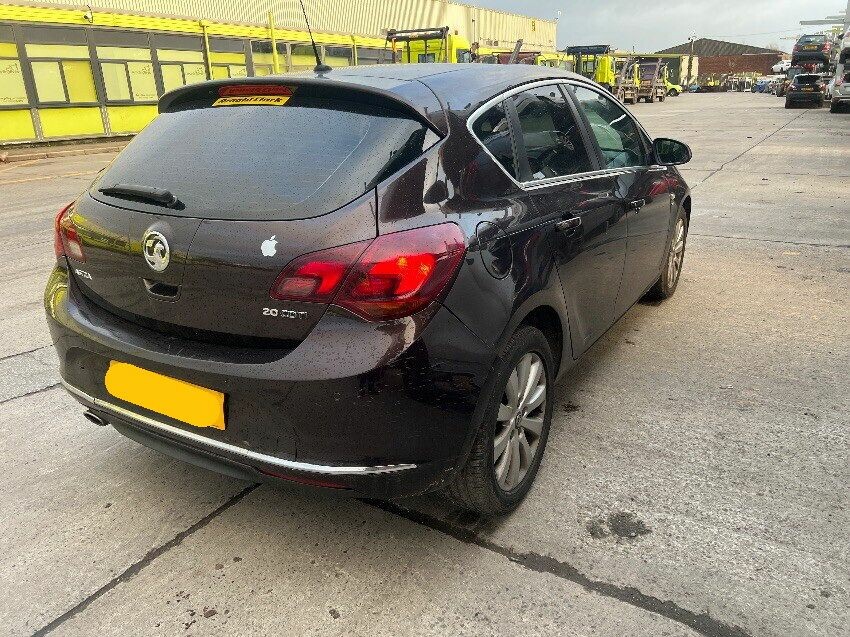 Used 2014 VAUXHALL ASTRA for sale at online auction | RAW2K