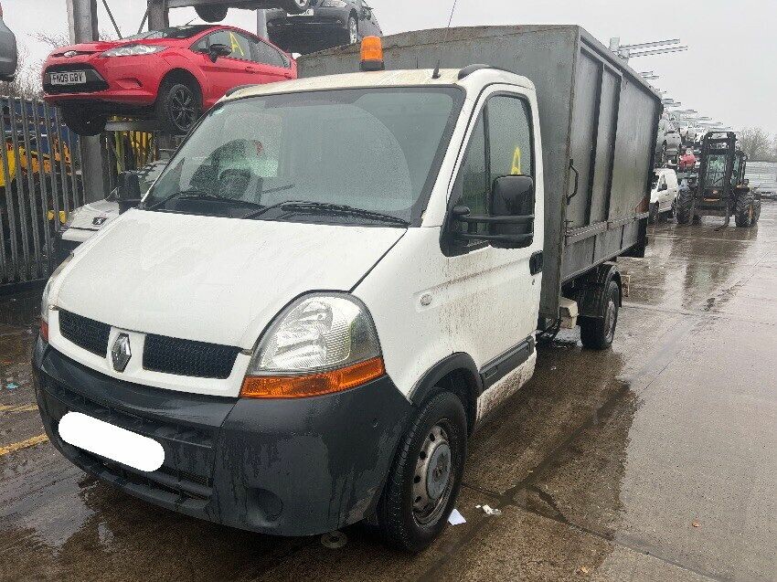 Used 2006 RENAULT MASTER for sale at online auction | RAW2K