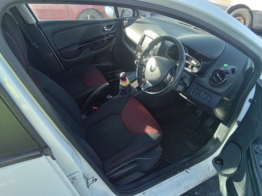 Used 2014 RENAULT CLIO for sale at online auction | RAW2K