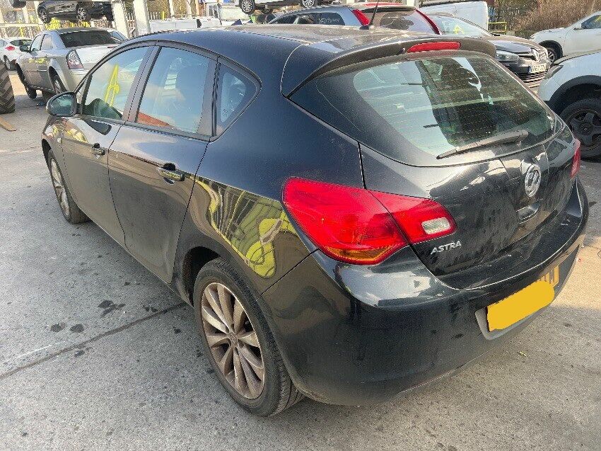 Used 2012 VAUXHALL ASTRA for sale at online auction | RAW2K