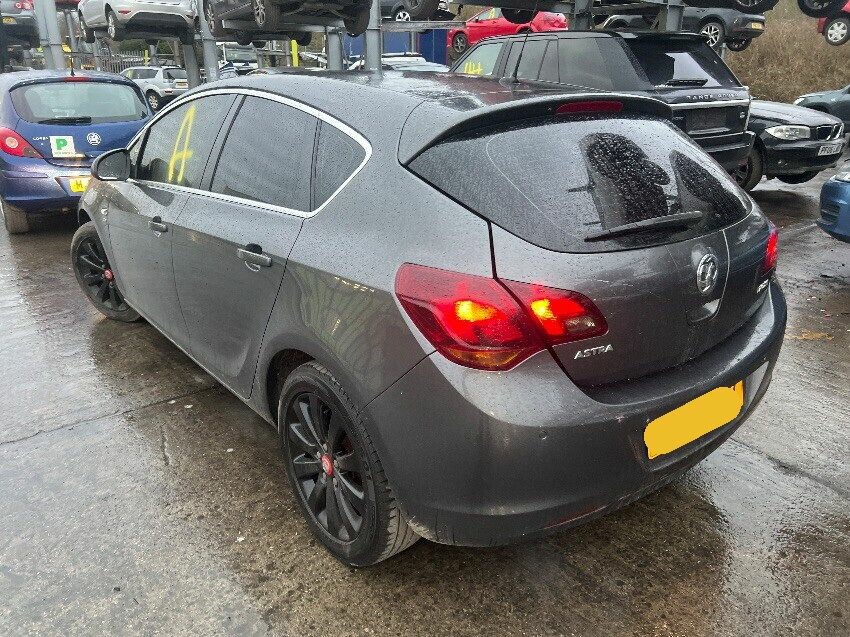 Used 2010 VAUXHALL ASTRA for sale at online auction | RAW2K