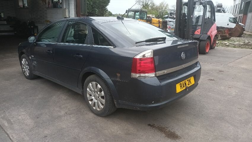 Used 2006 VAUXHALL VECTRA for sale at online auction | RAW2K