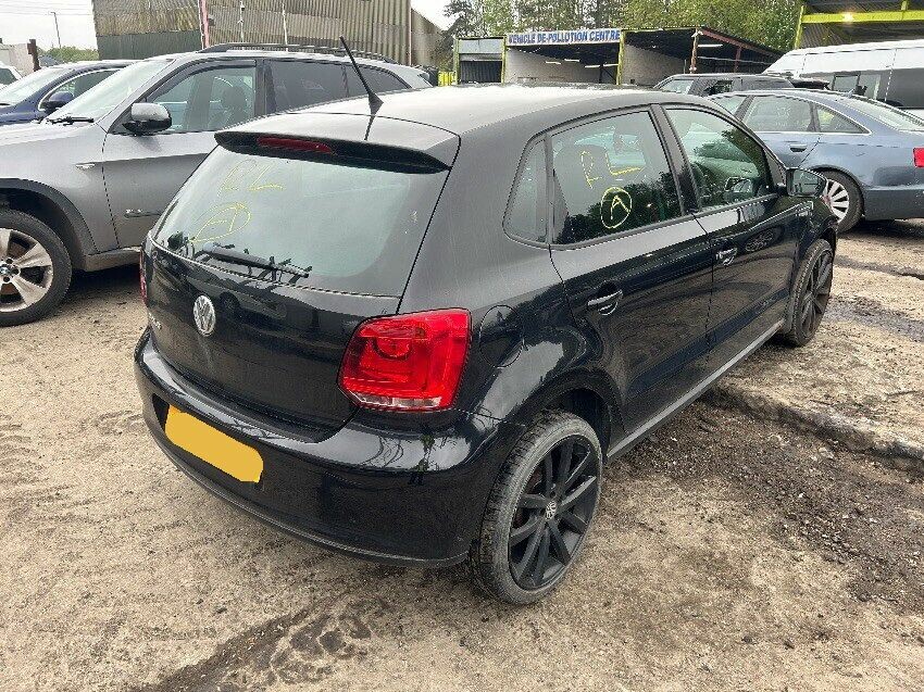 Used 2011 VOLKSWAGEN POLO for sale at online auction | RAW2K