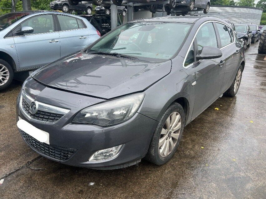 Used 2010 VAUXHALL ASTRA for sale at online auction | RAW2K