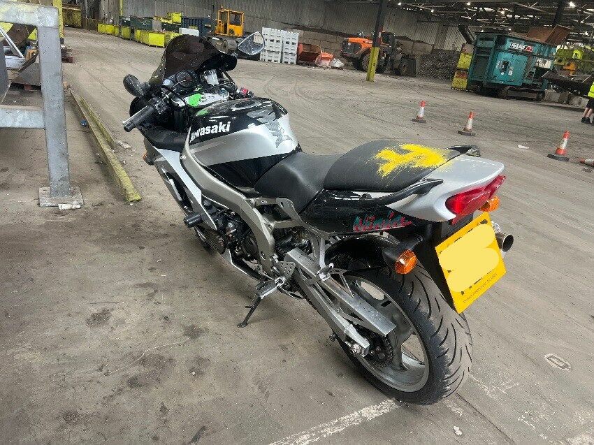 Used 2000 KAWASAKI ZX6 R for sale at online auction | RAW2K