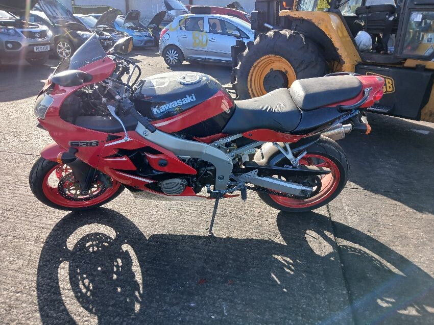 Used 2000 KAWASAKI ZX6 R for sale at online auction | RAW2K