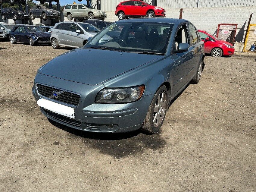 Used 2004 VOLVO S40 for sale at online auction | RAW2K