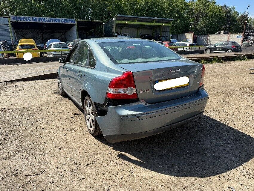 Used 2004 VOLVO S40 for sale at online auction | RAW2K