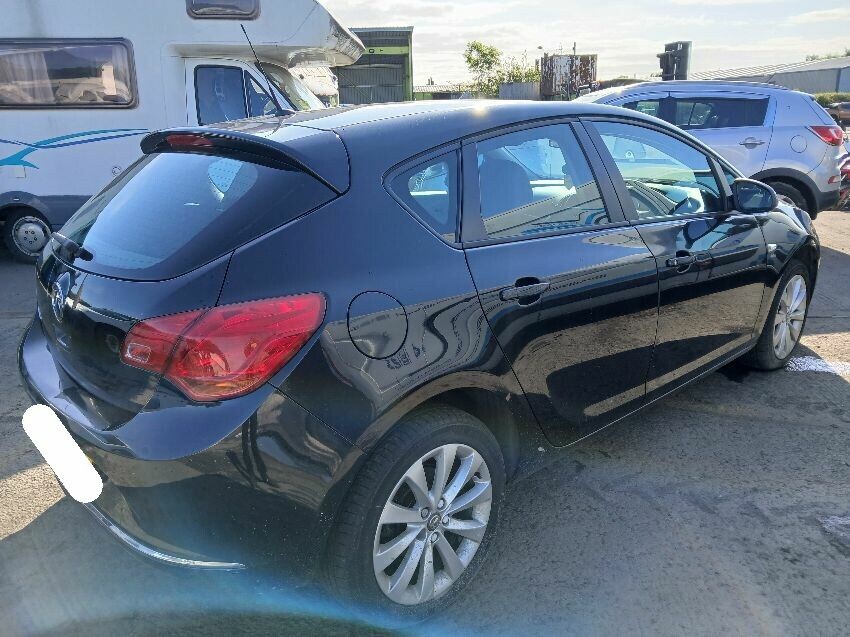 Used 2012 VAUXHALL ASTRA for sale at online auction | RAW2K