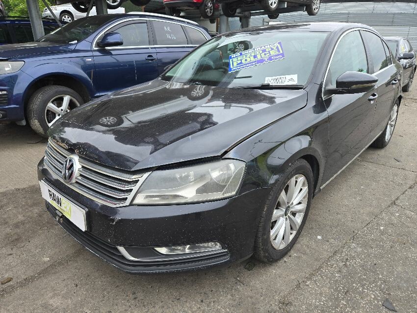 Used 2012 VOLKSWAGEN PASSAT for sale at online auction | RAW2K