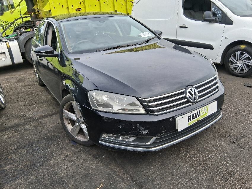Used 2012 VOLKSWAGEN PASSAT for sale at online auction | RAW2K