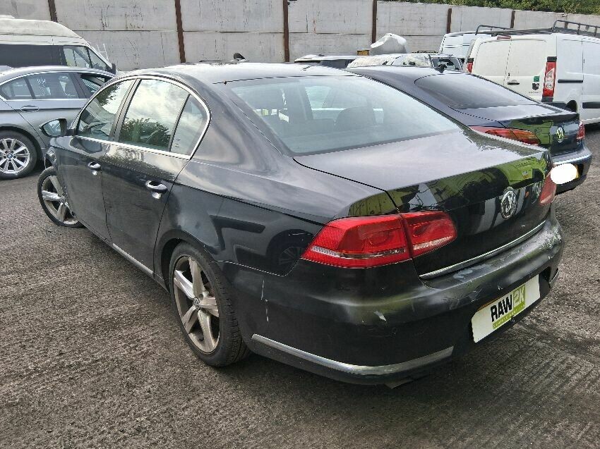 Used 2012 VOLKSWAGEN PASSAT for sale at online auction | RAW2K