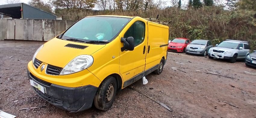 Used 2011 RENAULT TRAFIC for sale at online auction | RAW2K
