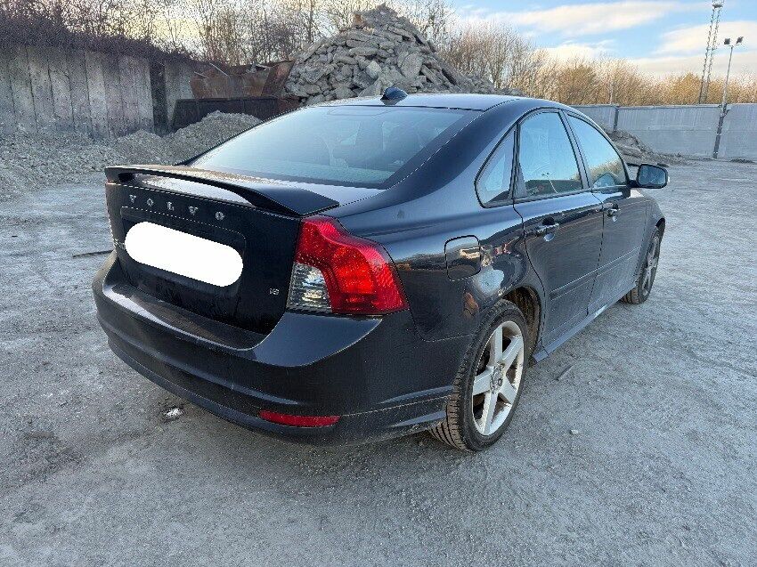 Used 2010 VOLVO S40 for sale at online auction | RAW2K