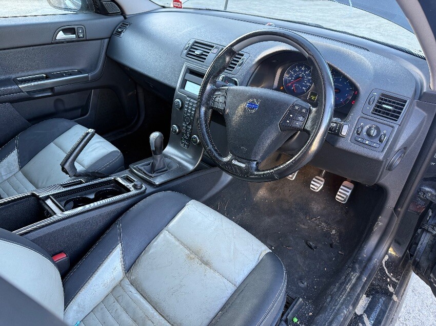 Used 2010 VOLVO S40 for sale at online auction | RAW2K